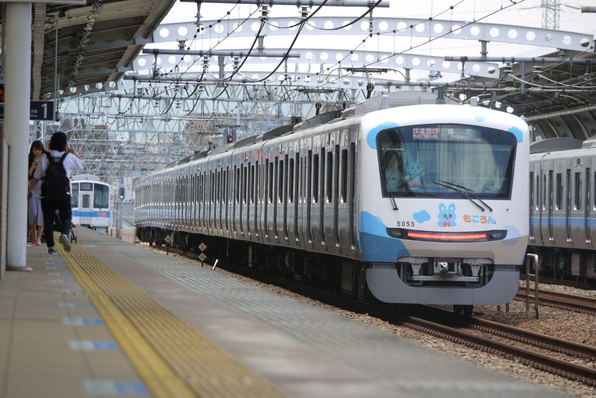 我が愛車！小田急5000形5055F「初代もころん号」を撮る！ | FreedomTrain