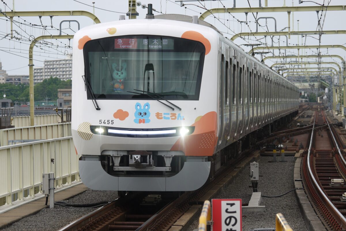 我が愛車！小田急5000形5055F「初代もころん号」を撮る！ | FreedomTrain