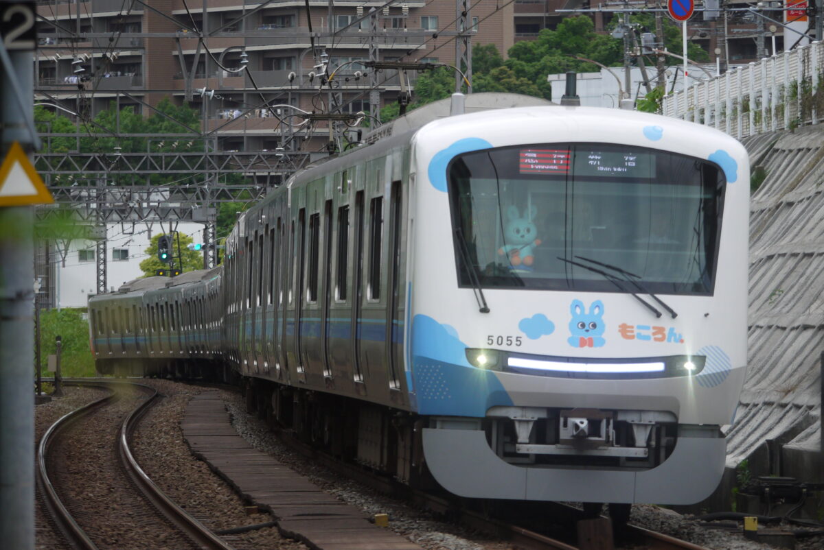 我が愛車！小田急5000形5055F「初代もころん号」を撮る！ | FreedomTrain