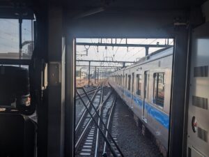 【複々線あみだ走行】平日朝だけの謎列車「通勤準急」に迫る！ | FreedomTrain