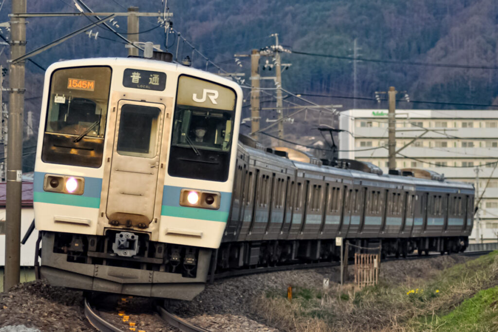 211系の列番は何種類？（6連貫通車編） | FreedomTrain