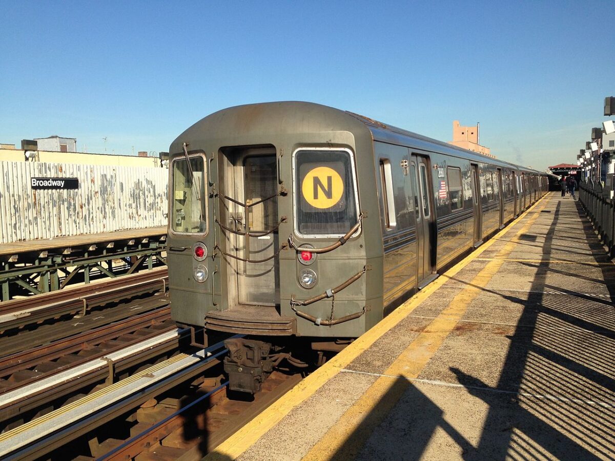 ニューヨーク市地下鉄徹底解説 第六部 N/Q/R/W系統 | FreedomTrain